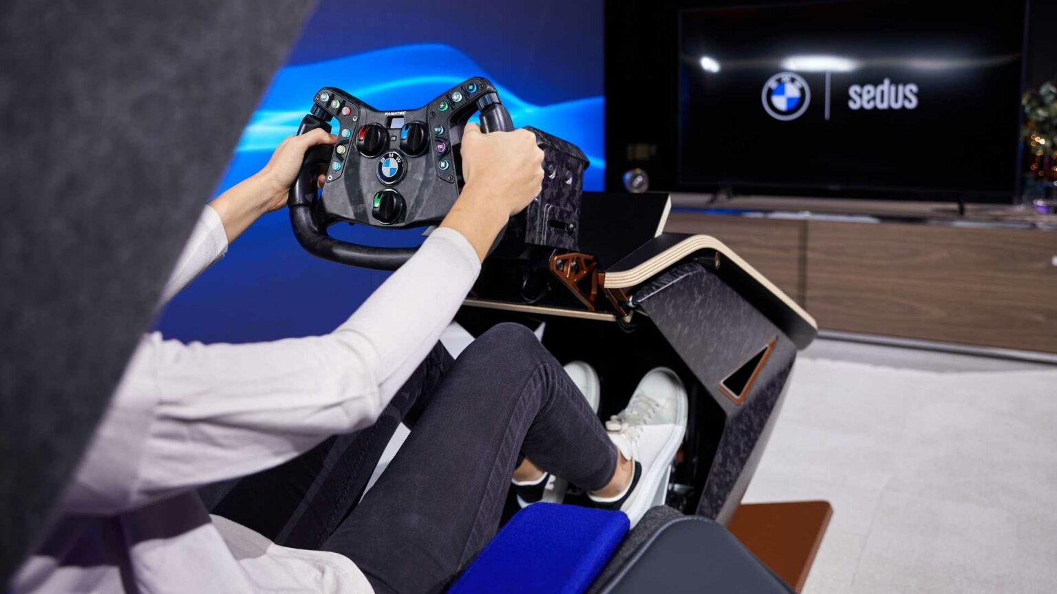BMW Fusion SL y GT3 Wheel son el sueño de un Sim Racer - Gossip Vehiculos