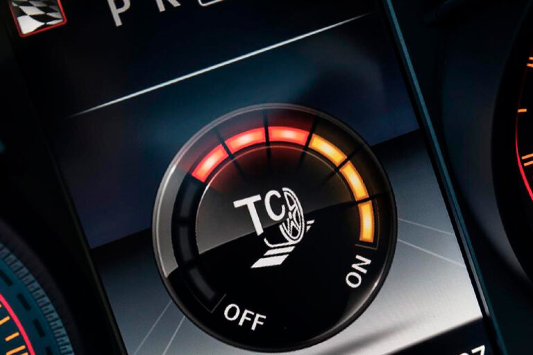 Qué significa TC en el tablero del carro - Gossip Vehiculos