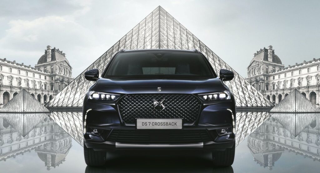 DS 7 Crossback 2023 es espiado mostrando modernas modificaciones bajo ...