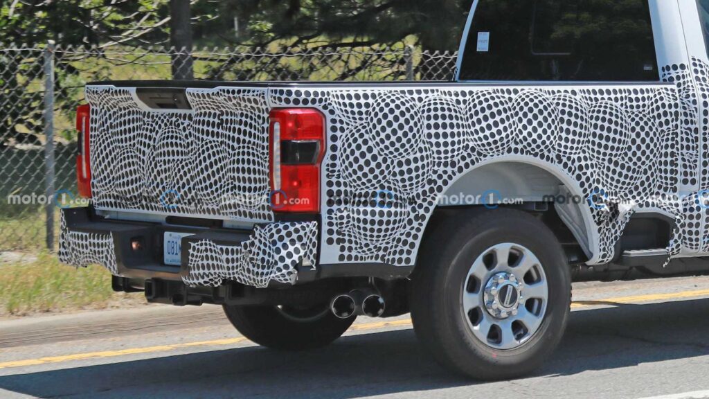 Nuevas imágenes espía de la Ford Super Duty en su versión LTX - Gossip ...