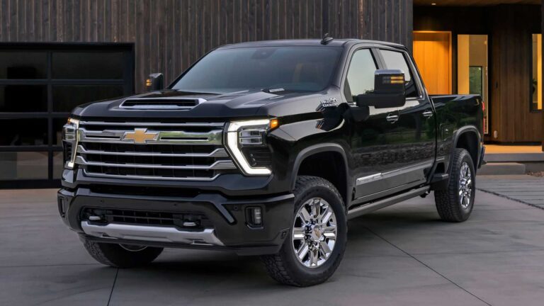 Chevrolet Silverado HD 2024 es presentada con interior digital y ...