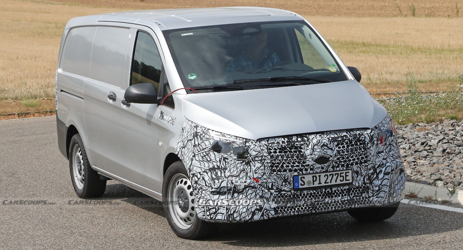 Mercedes-Benz Vito 2024 imágenes espía muestran lo que podría ser una nueva actualización ...