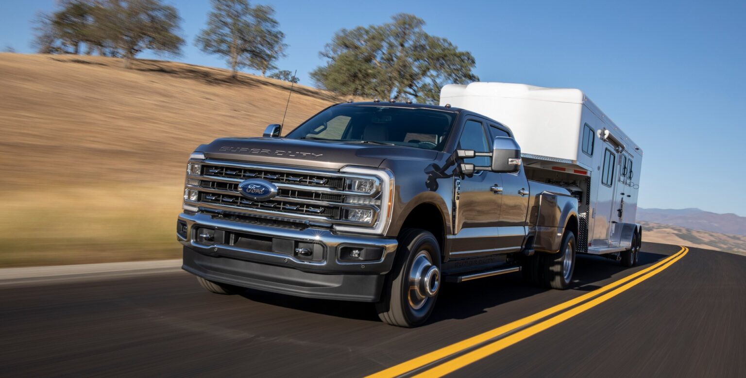 Presentan Ford Super Duty 2023 con dos nuevos motores, mayor ...