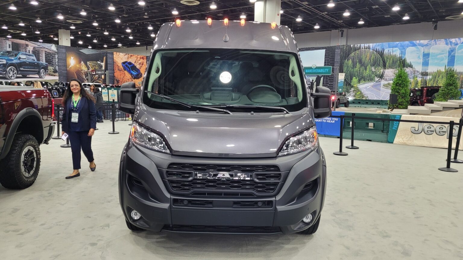 Ram ProMaster 2023 debutó en Motor City en el Detroit Auto Show ...