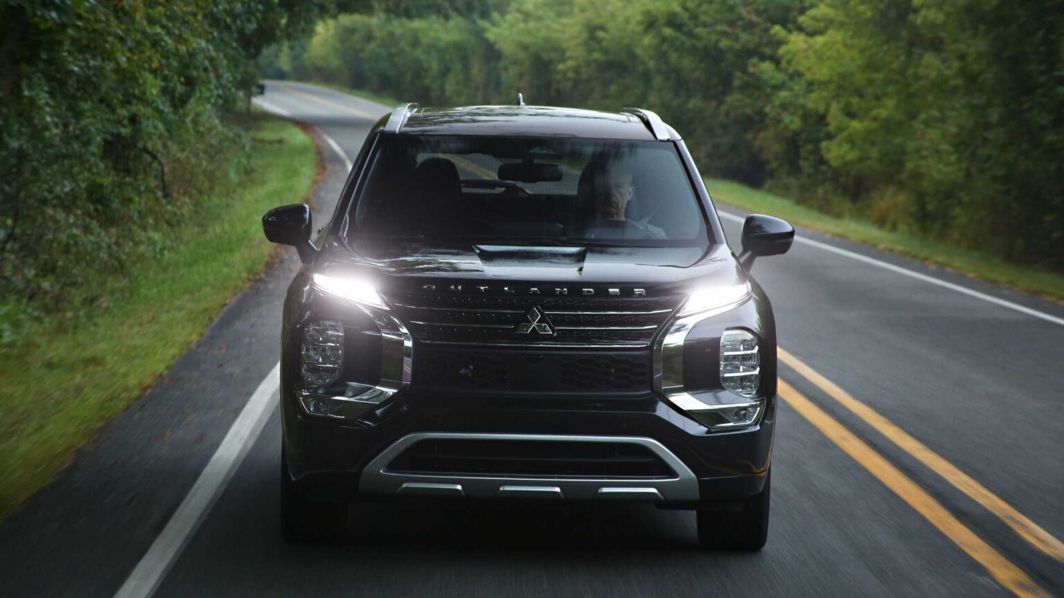 Mitsubishi Outlander 2023: Precios, motor, interior, ficha técnica ...