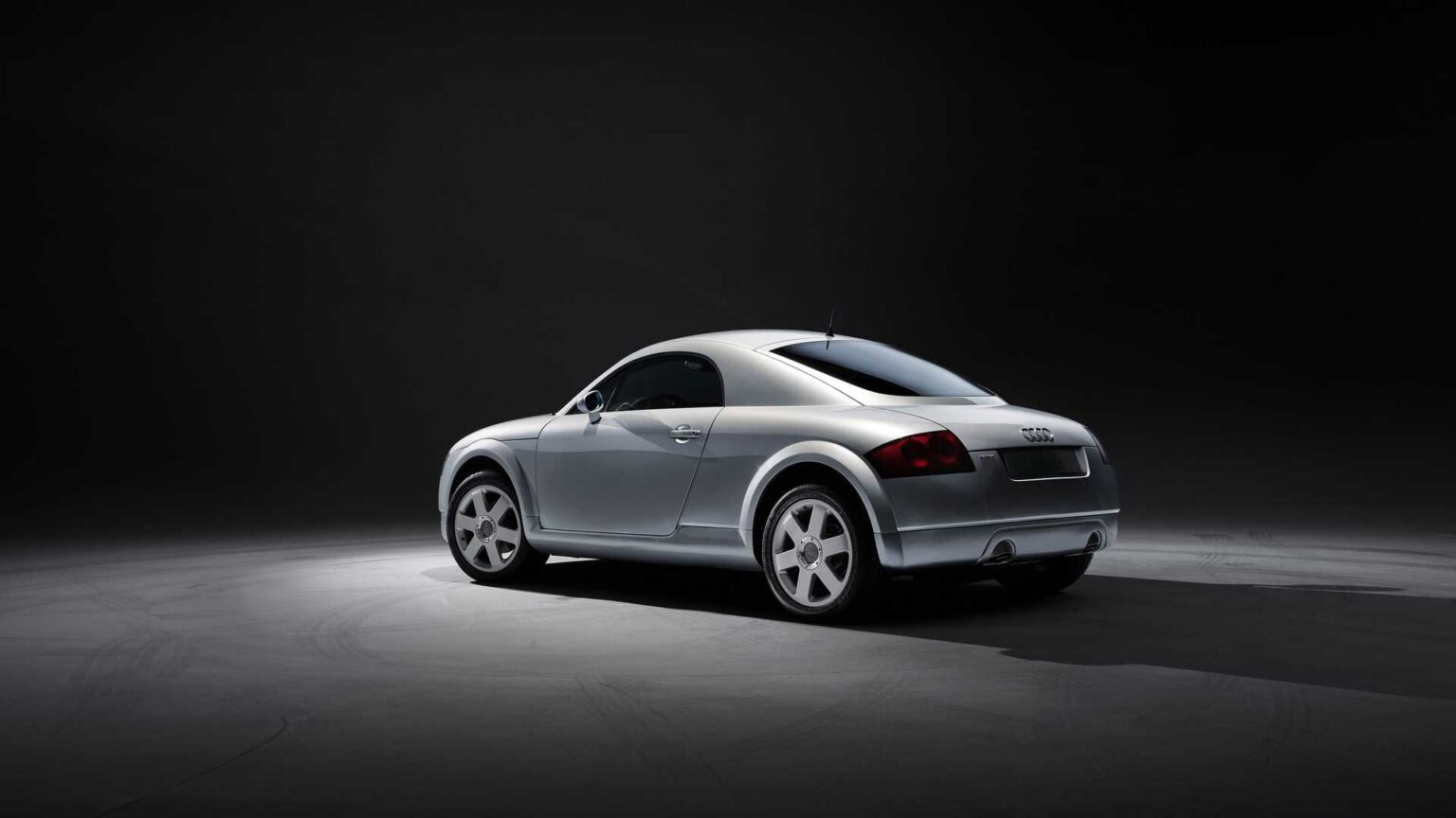 Presentan el Audi TT RS Iconic Edition en honor al 25 aniversario del ...