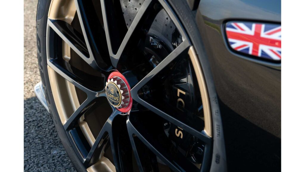 Lotus Evija Fittipaldi hace su debut con aluminio reciclado del ...