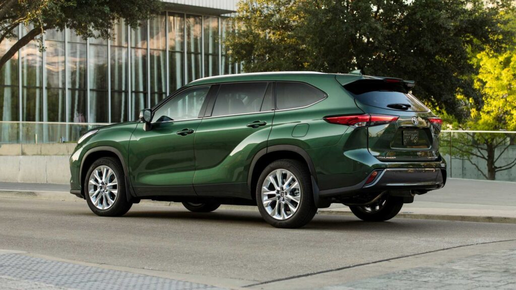 La Toyota Highlander Turbo 2023 con motor de gasolina de cuatro ...