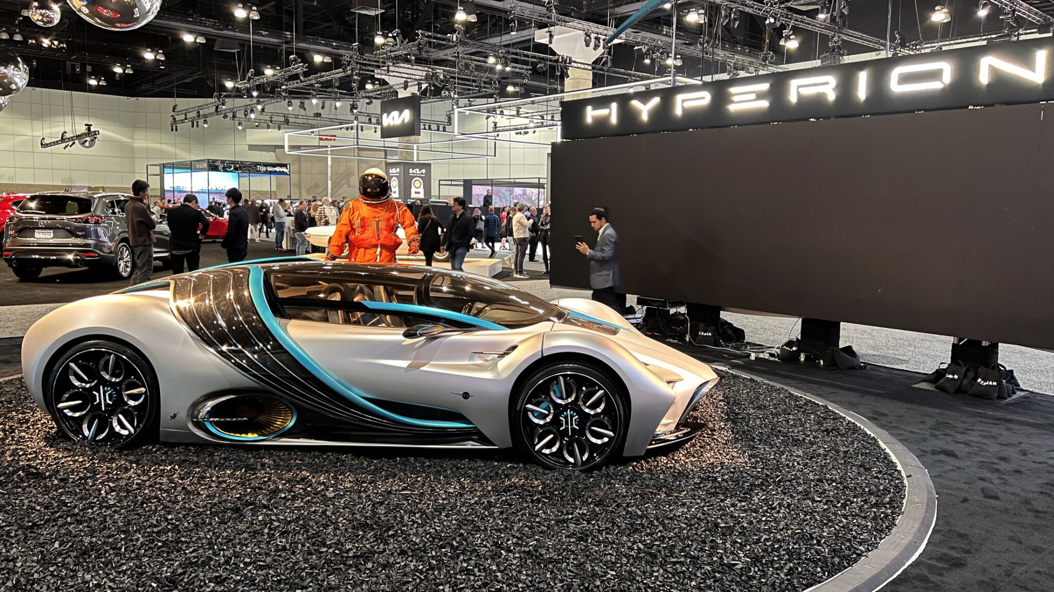 Conceptos fascinantes, nuevos modelos y productos: Así fue el Salón del ...