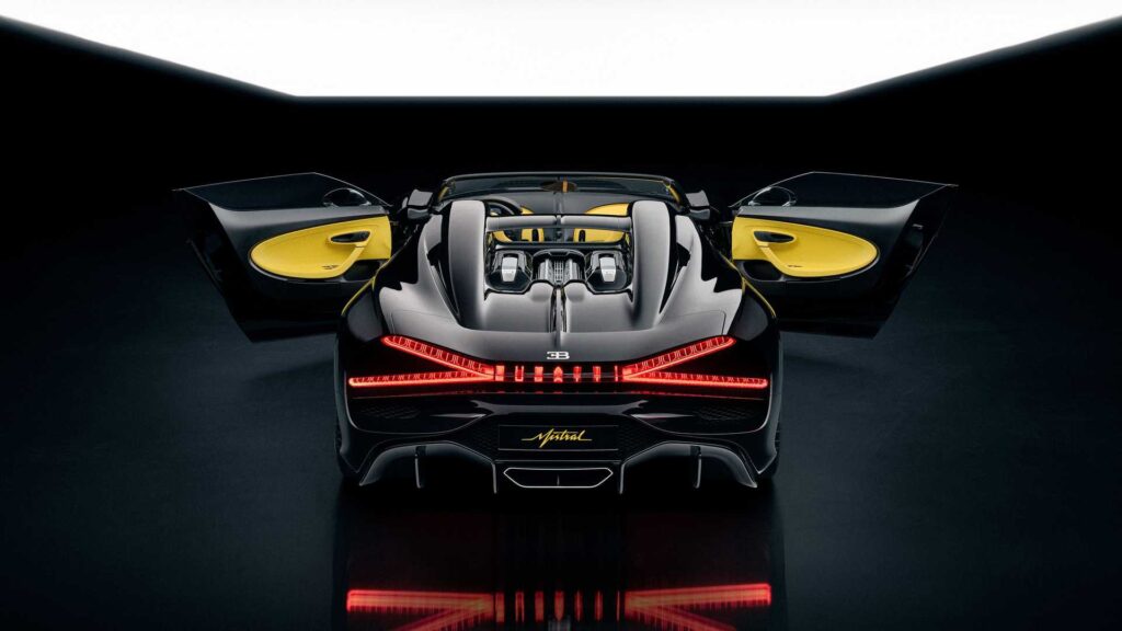 Bugatti Mistral Roadster llegará a una velocidad máxima de 261 MPH ...