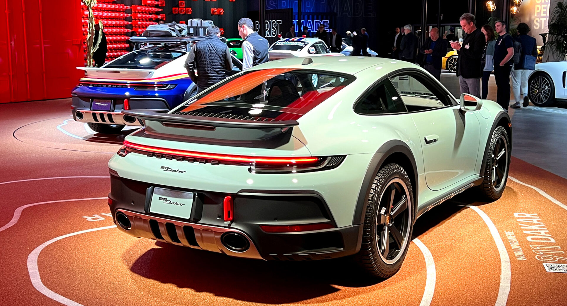 Porsche 911 Dakar Vs Lamborghini Huracan Sterrato ¿Cuál es mejor ...