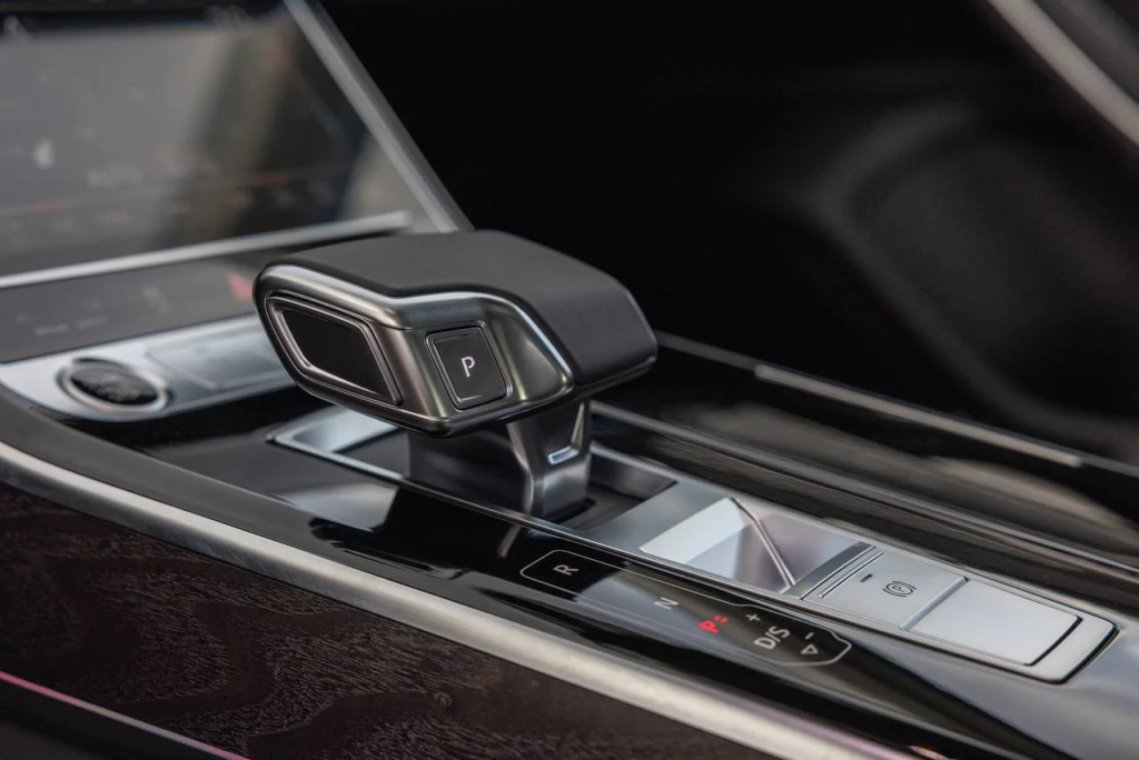 Audi A8 2023: Precio, interior, motor, opiniones, ficha técnica ...