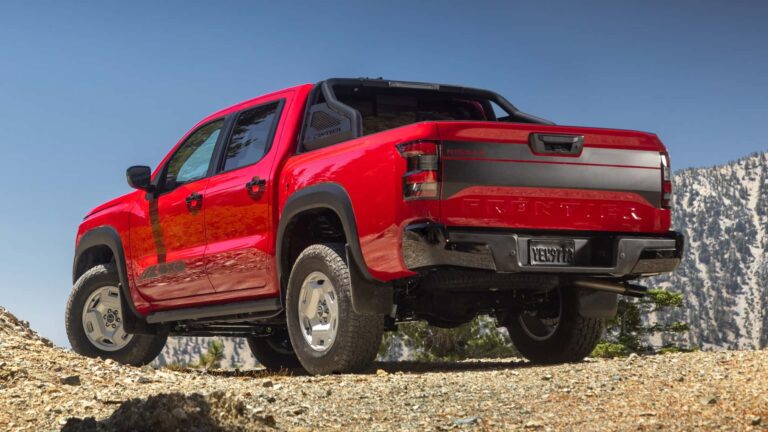 Nissan Frontier 2024: Un Regreso al Pasado con la Edición Retro Hardbody