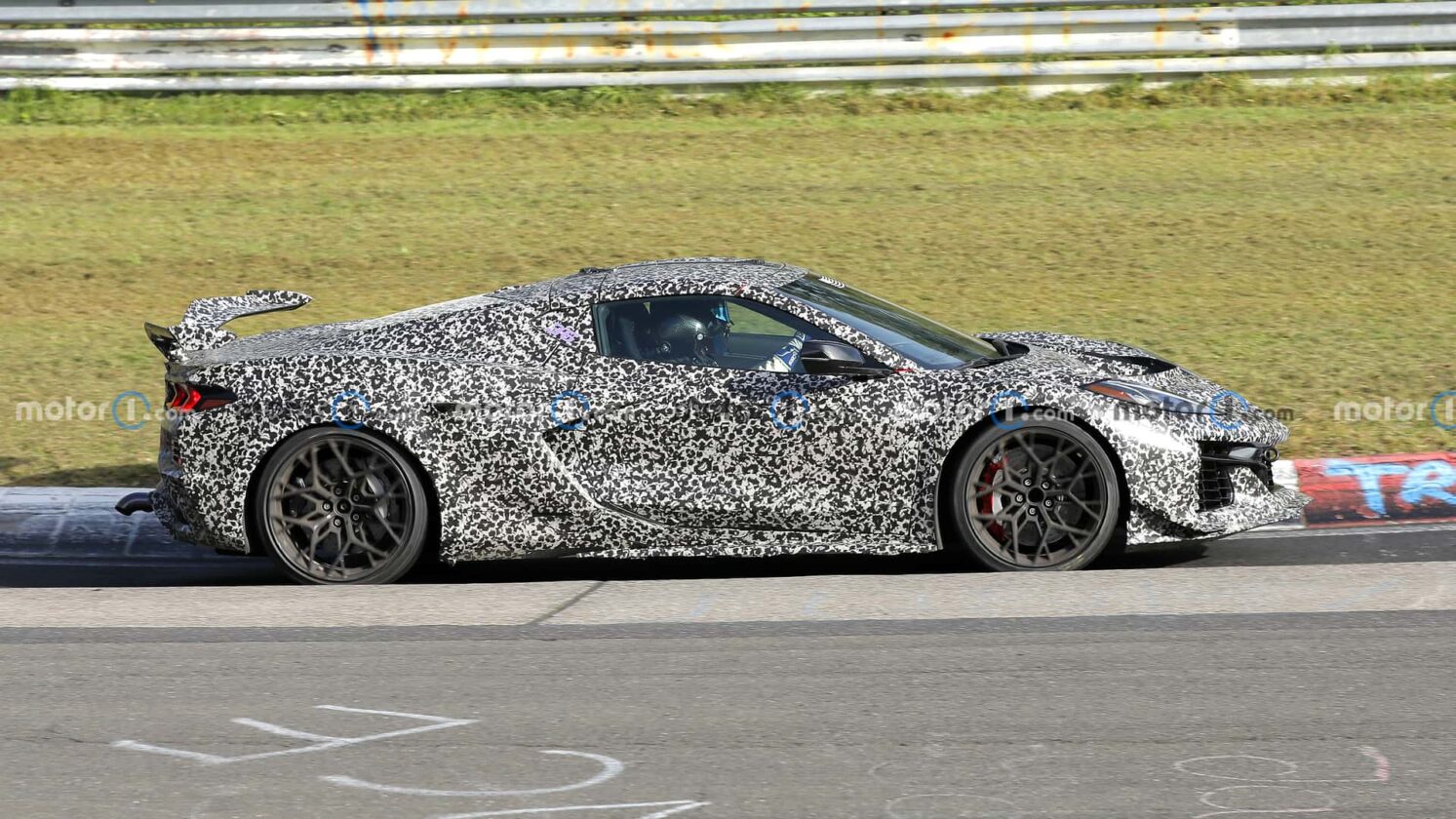 Video espía en Nürburgring muestra al Corvette ZR1 2025 en acción ...