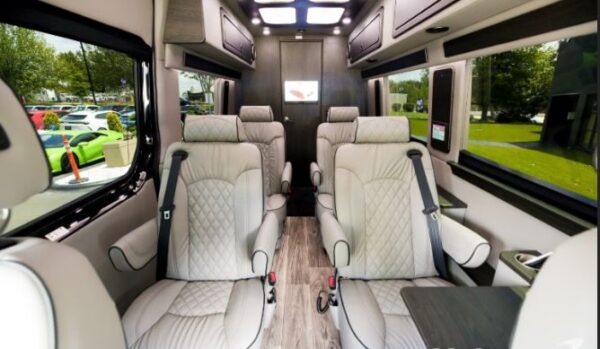 Mercedes-Benz Sprinter 2024: precio, motor, características, interior ...