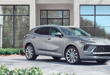 El imponente SUV Toyota Century 2024: Renderizado a partir de la imagen ...